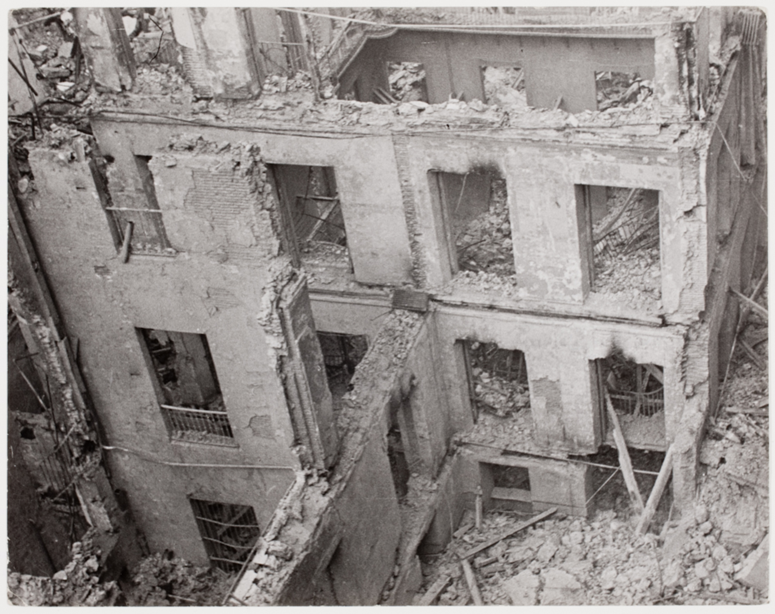 [Ruins of a bombed building, Madrid] | International Center of Photography
