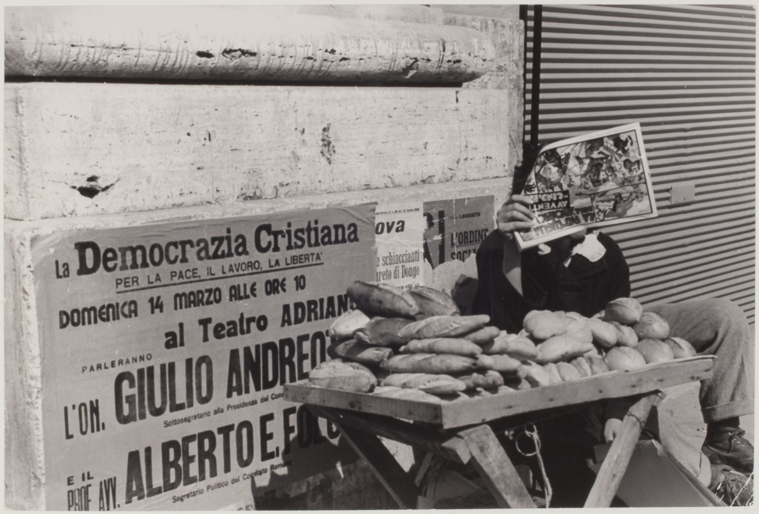 [Black market bread seller, Rome] | International Center of Photography
