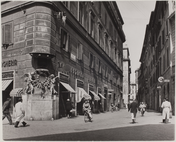 [Street scene, Rome] | International Center of Photography