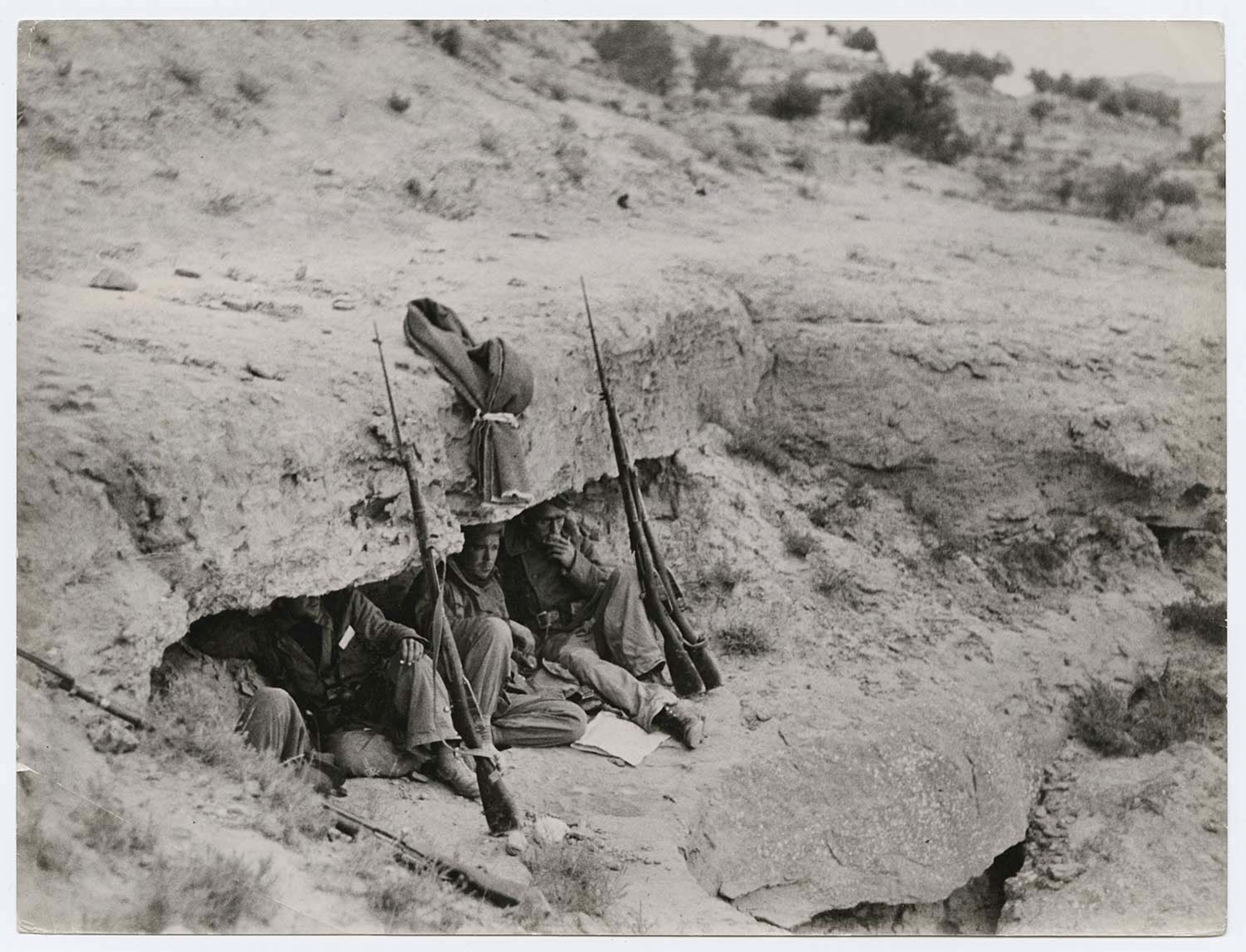 This Is War! Robert Capa at Work | International Center of Photography