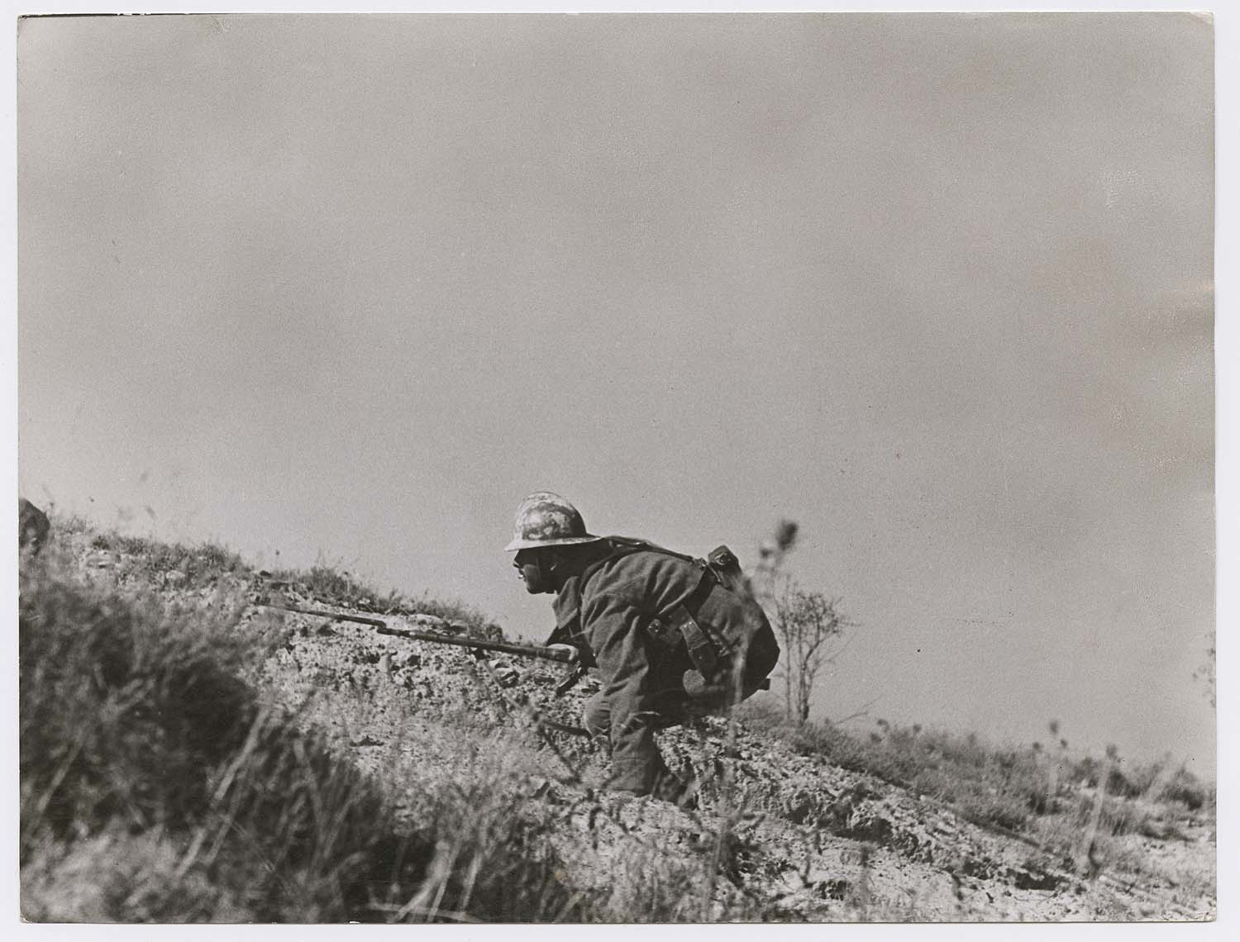 This Is War! Robert Capa at Work | International Center of Photography