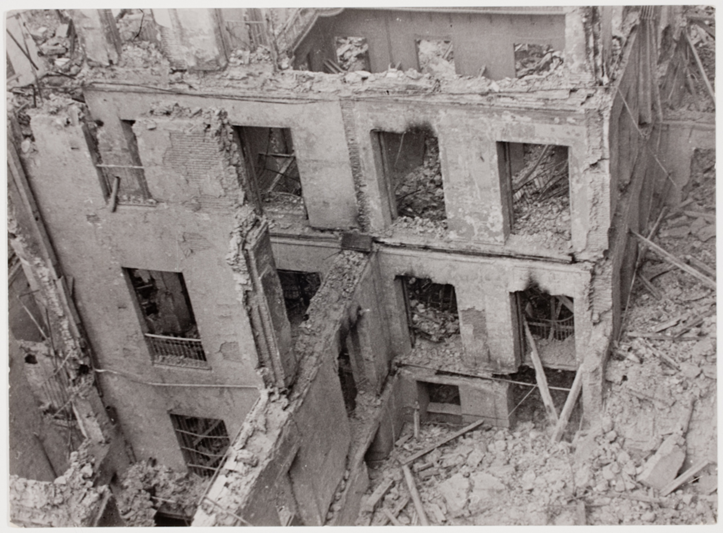 [Ruins of a bombed building, Madrid] | International Center of Photography
