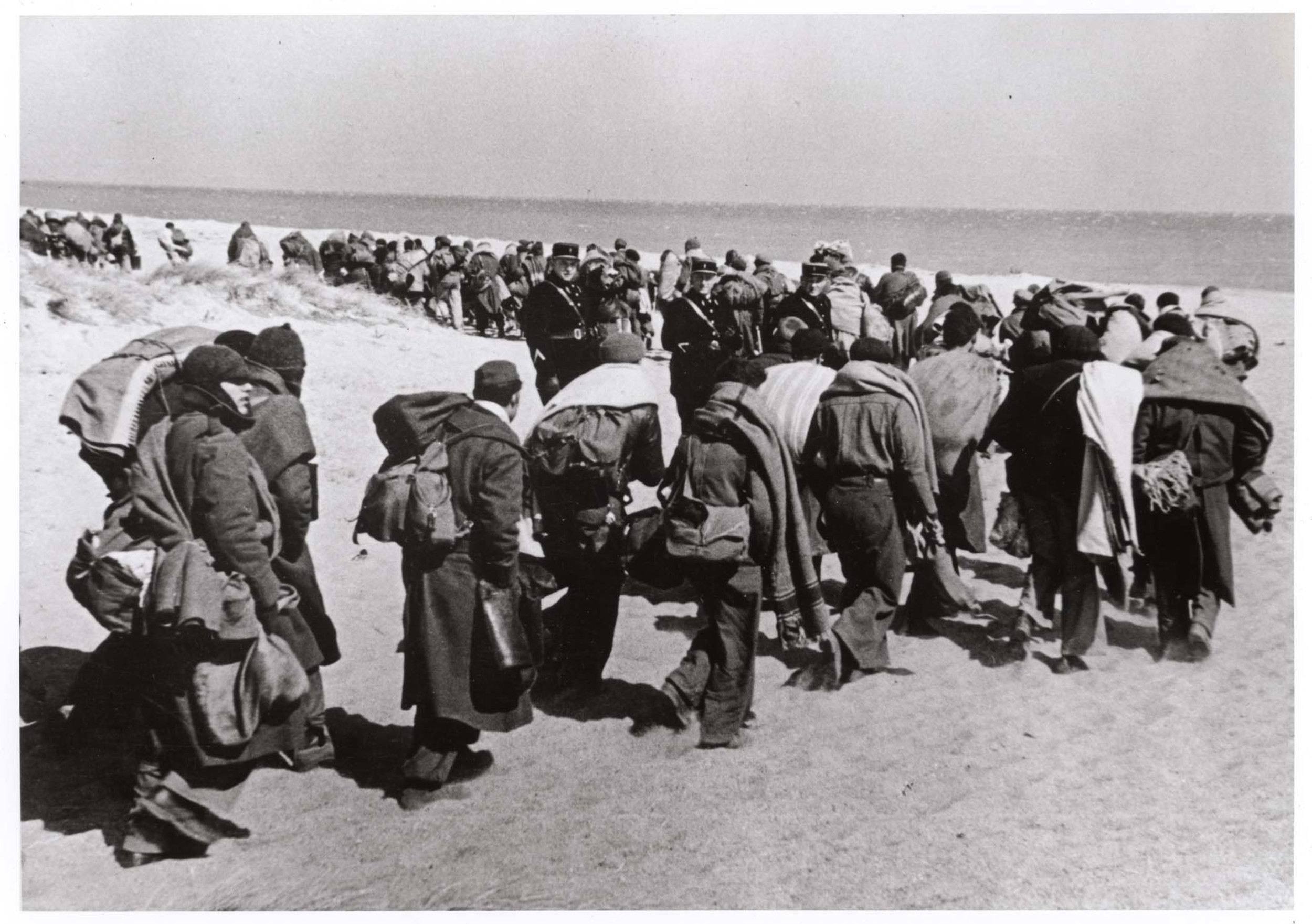 [Prisoners being transfered from one part of concentration camp for ...