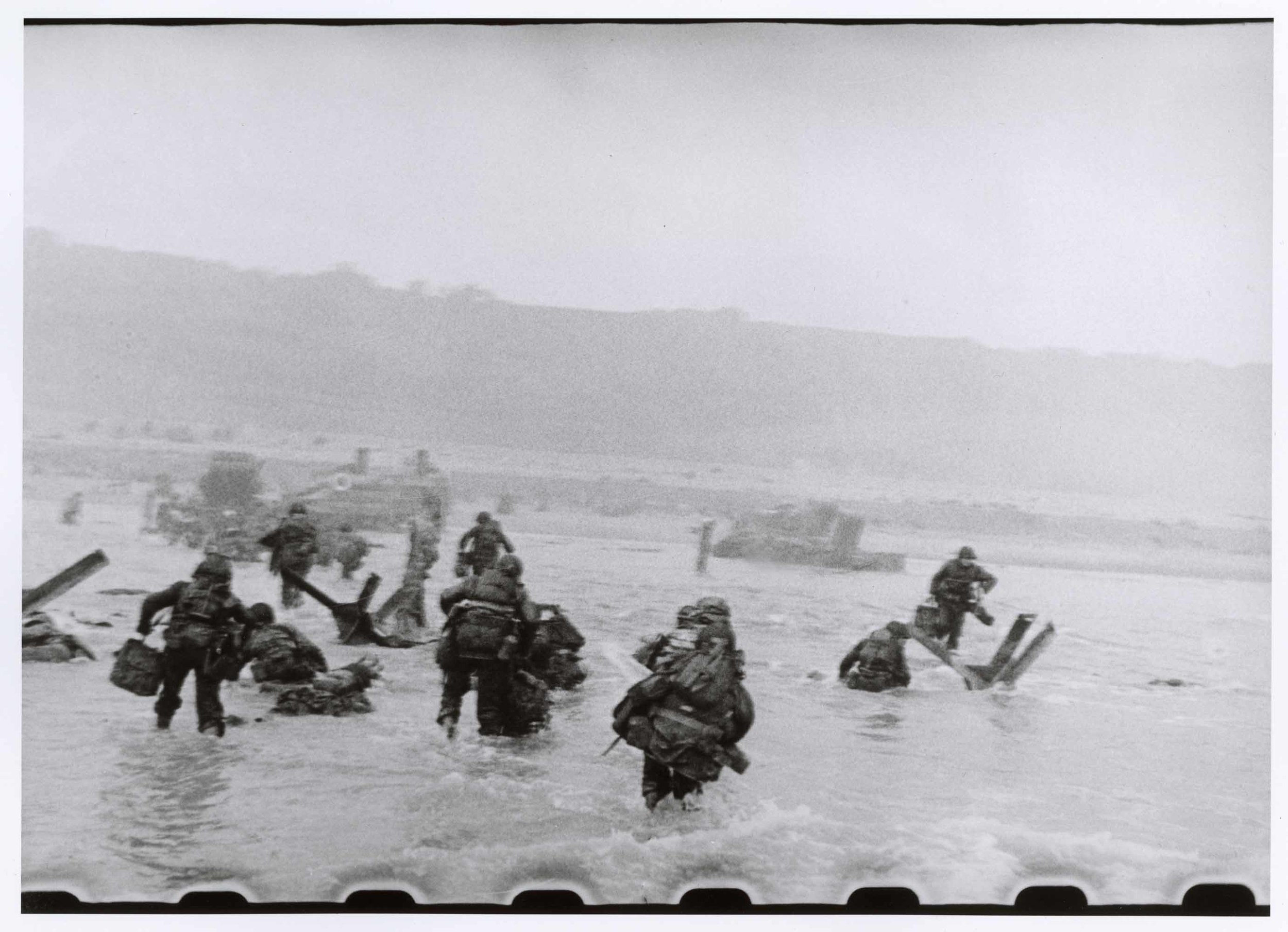 Robert Capa 1944 | International Center of Photography