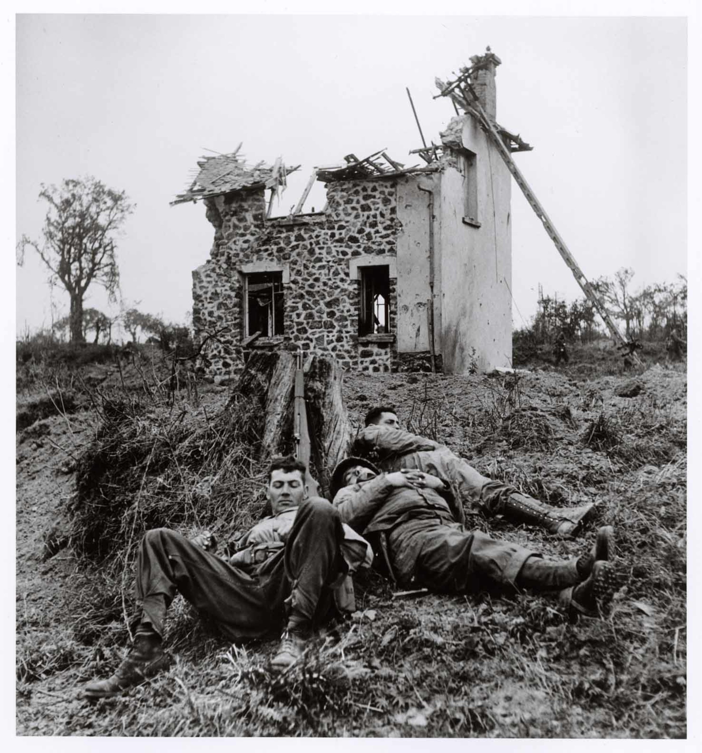 Robert Capa 1944 | International Center of Photography