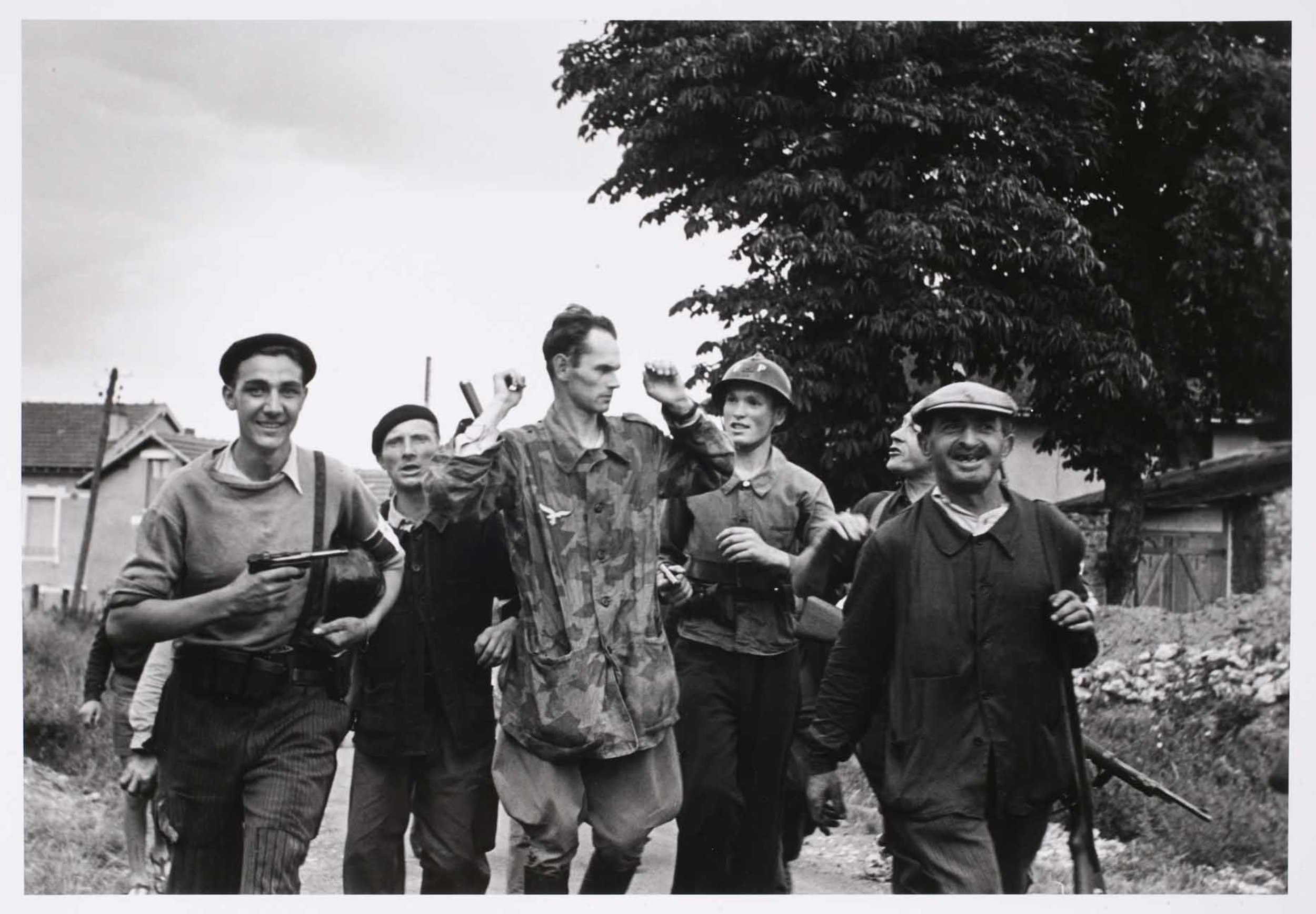 Robert Capa 1944 | International Center of Photography