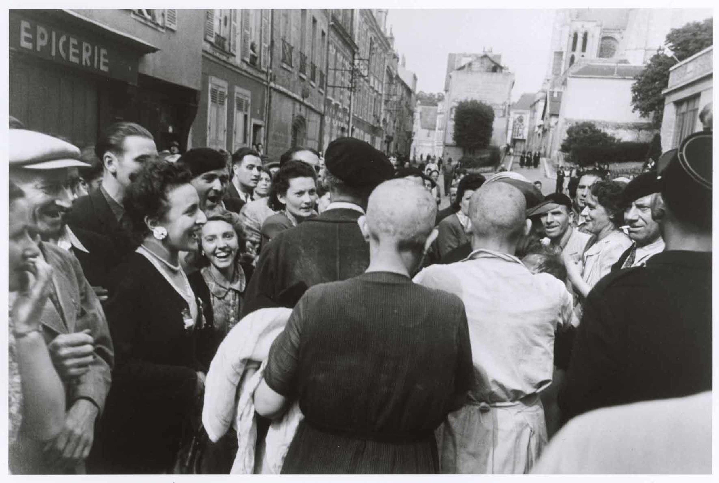 Robert Capa 1944 | International Center of Photography