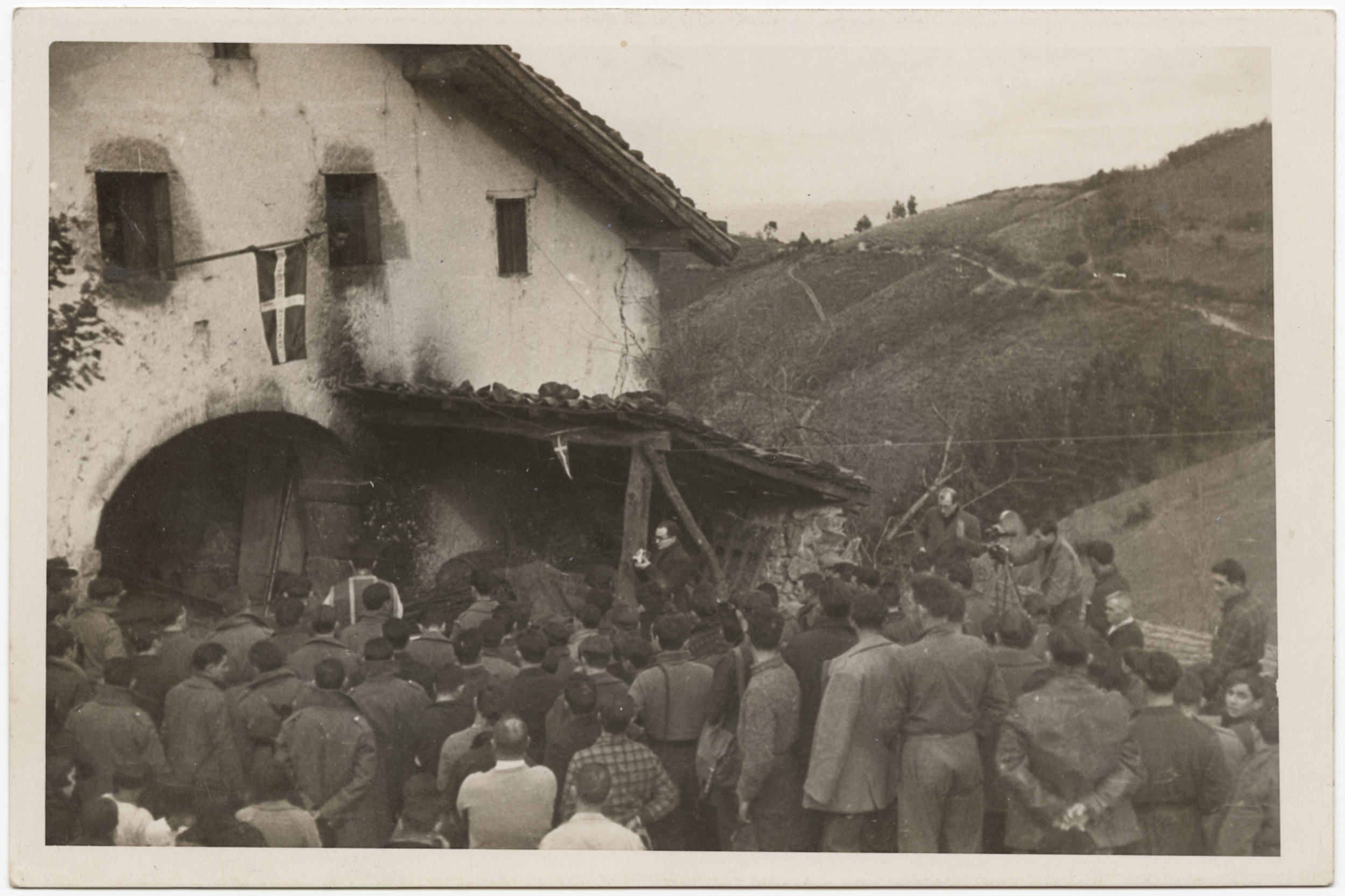 [Chim photographing in the Basque Region during the Spanish Civil War ...
