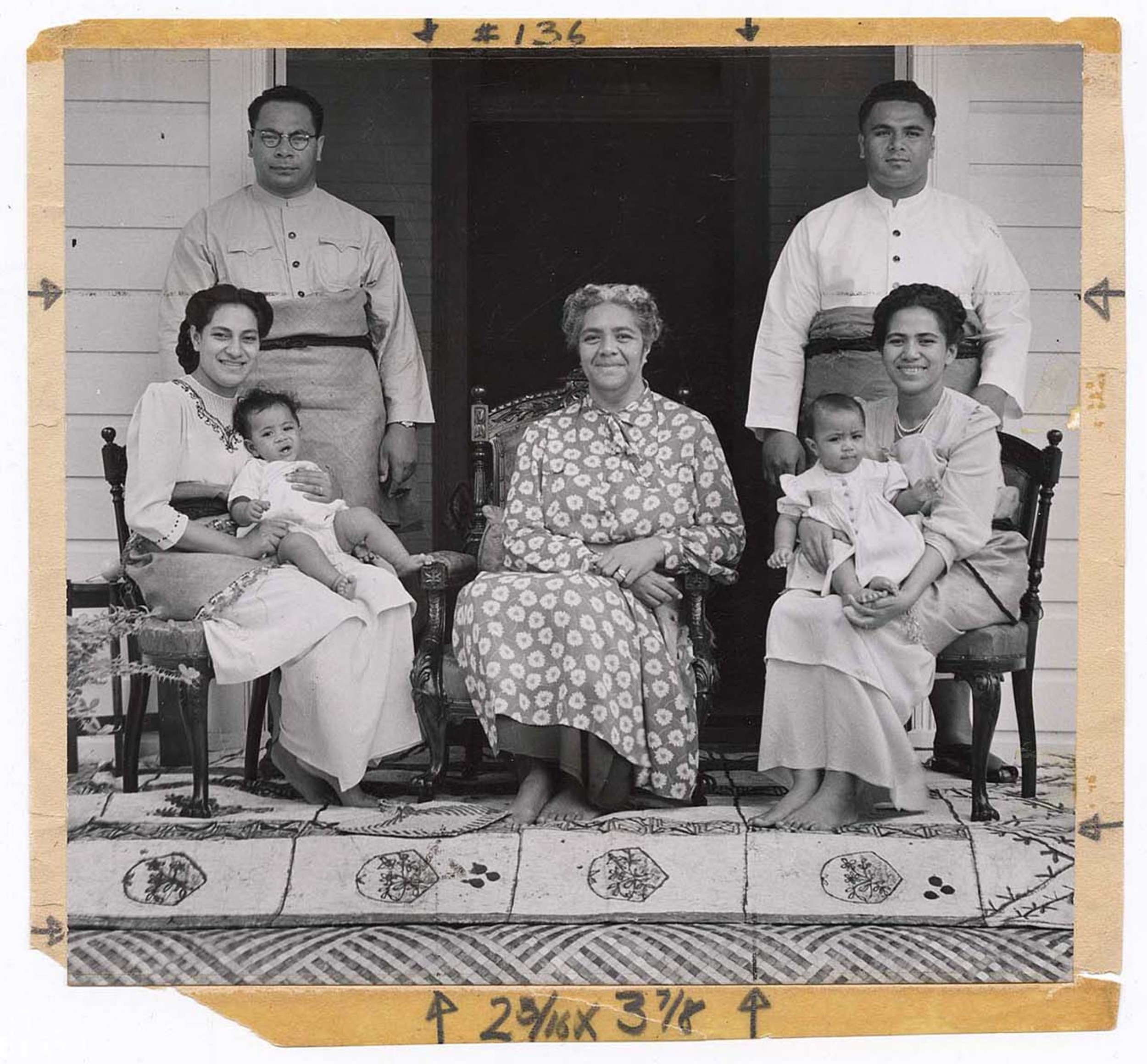 [Queen Salote Tupou III, sitting in the middle of her family ...