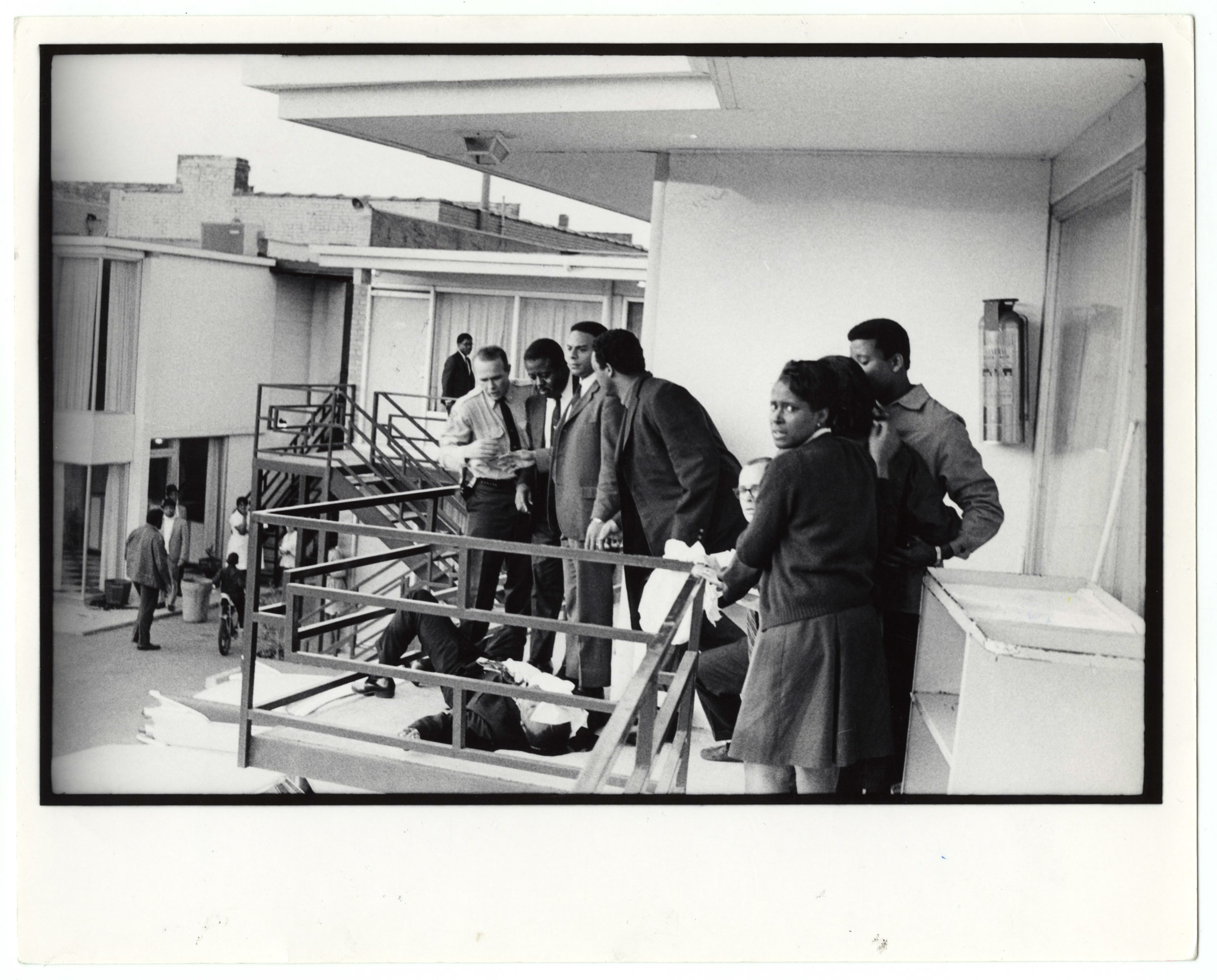 Police, Civil Rights leaders Ralph Abernathy, Andrew Young, Jesse ...