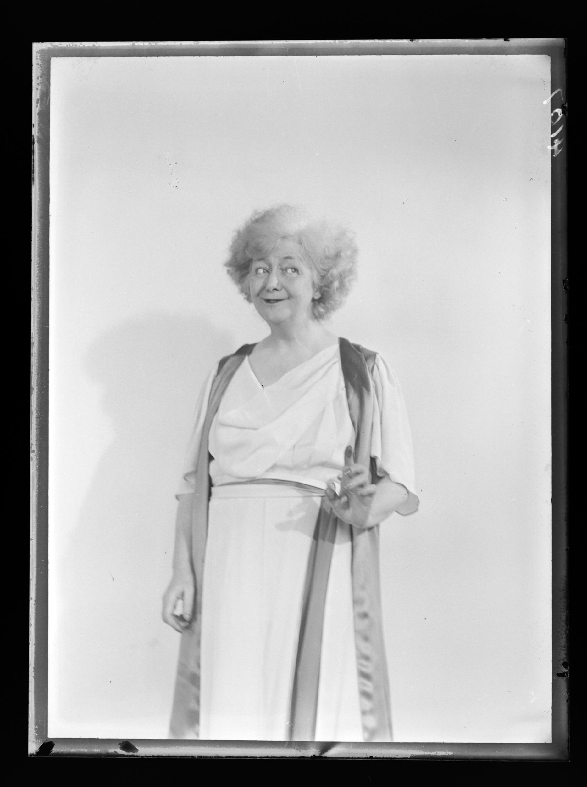 [Cecilia Loftus as Fannie Brice] | International Center of Photography