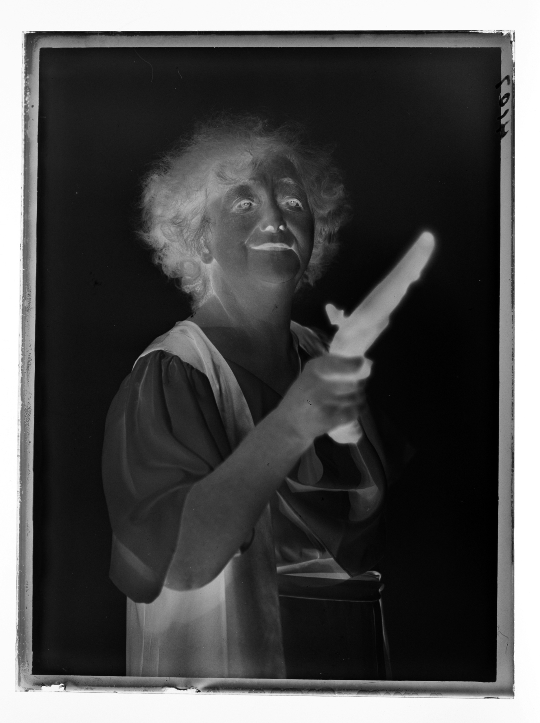 [Cecilia Loftus as Fannie Brice] | International Center of Photography
