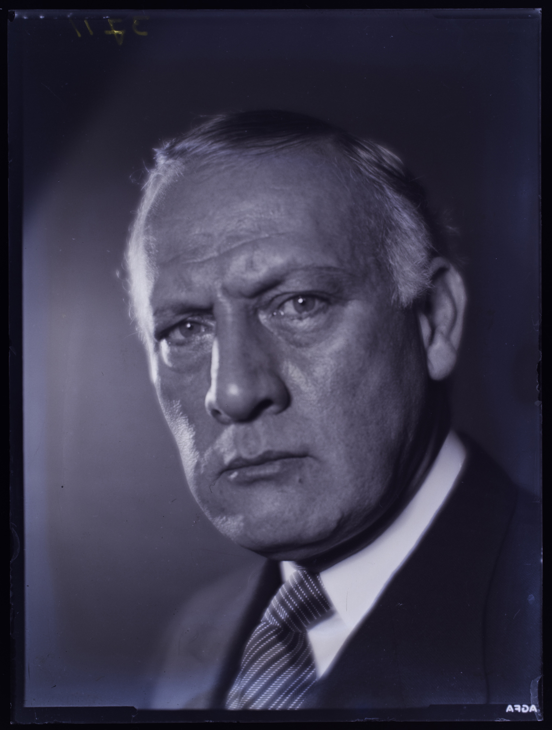 [Oscar Beregi Sr.] | International Center of Photography