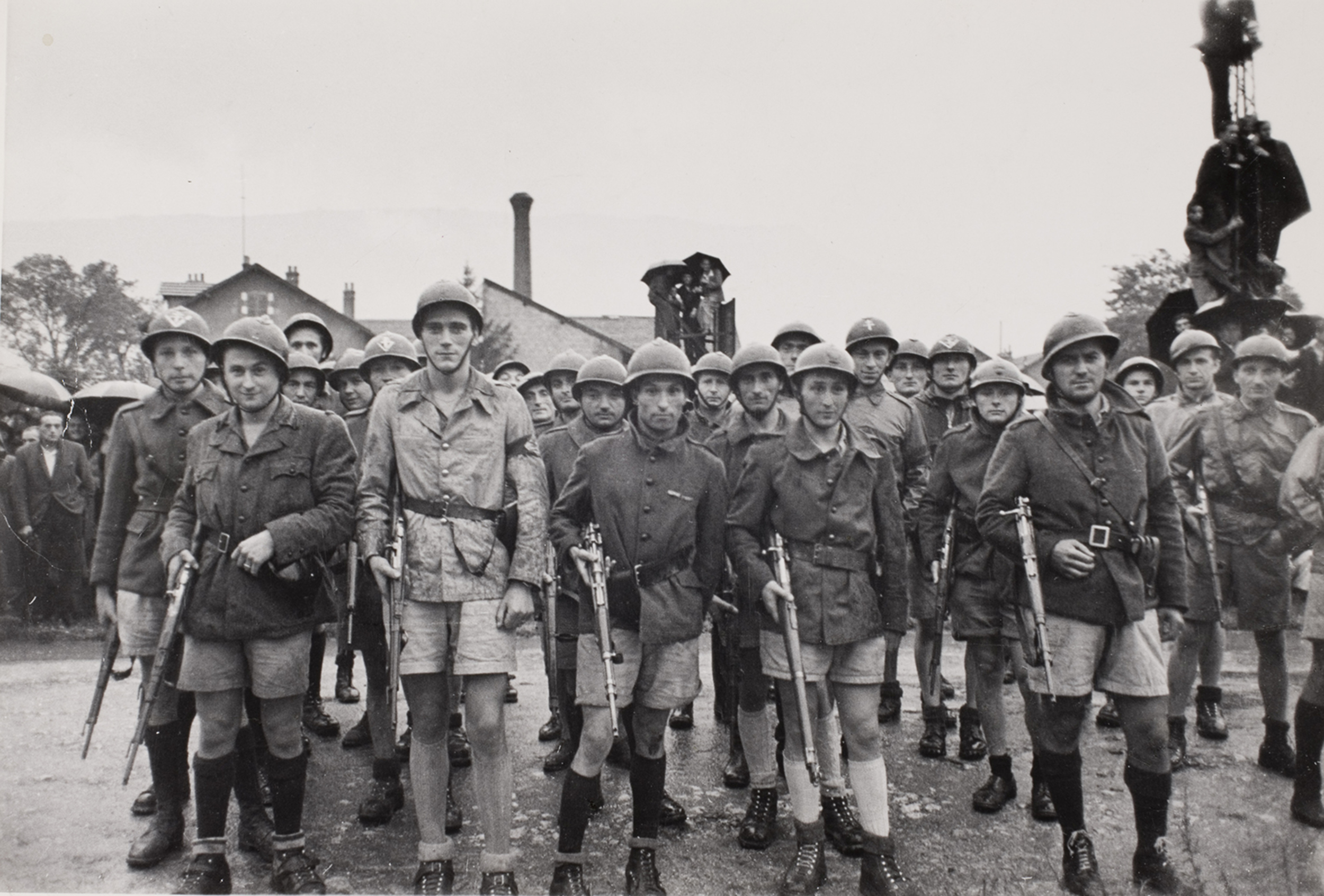 [Firing squad of Maquis, French Resistance fighters, gathered to ...