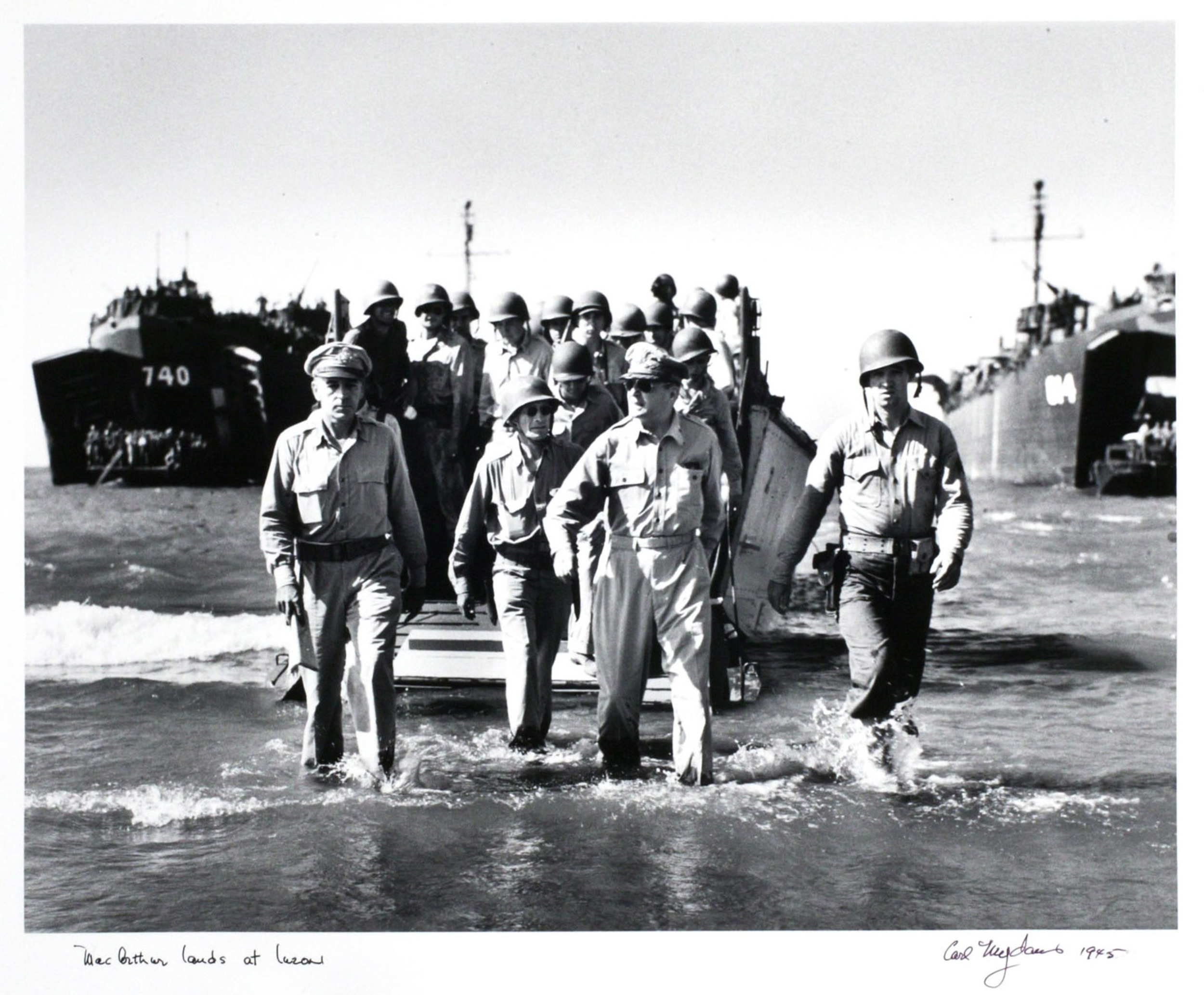 MacArthur Lands at Luzon | International Center of Photography