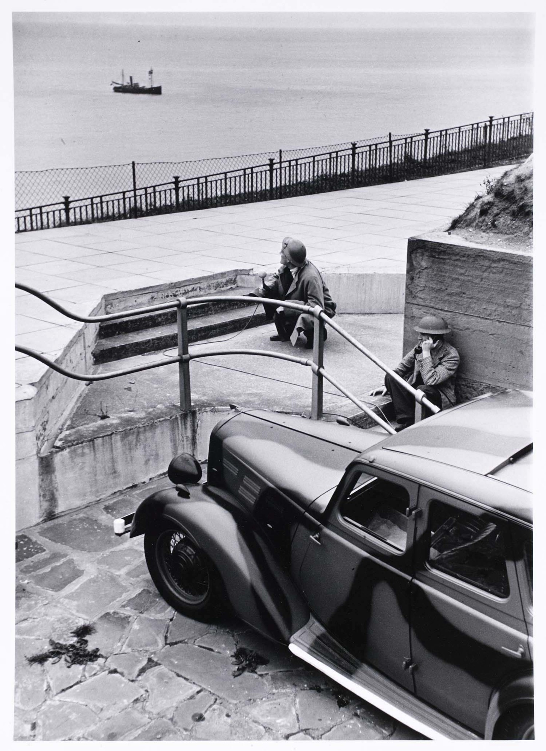 [Eric Severard, Broadcasting during an Air-raid on Dover ...