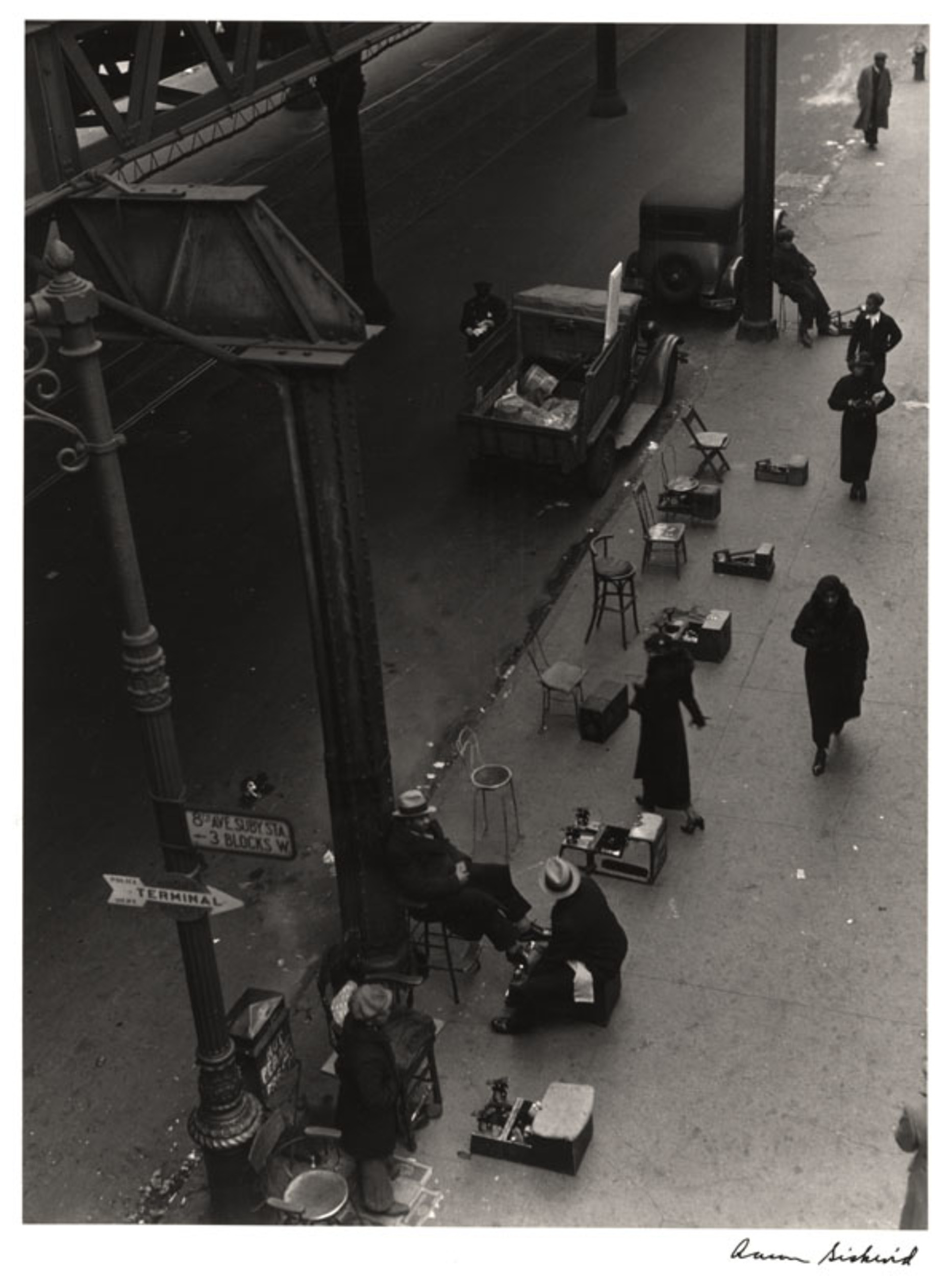 Harlem Street Scene 4 | International Center of Photography