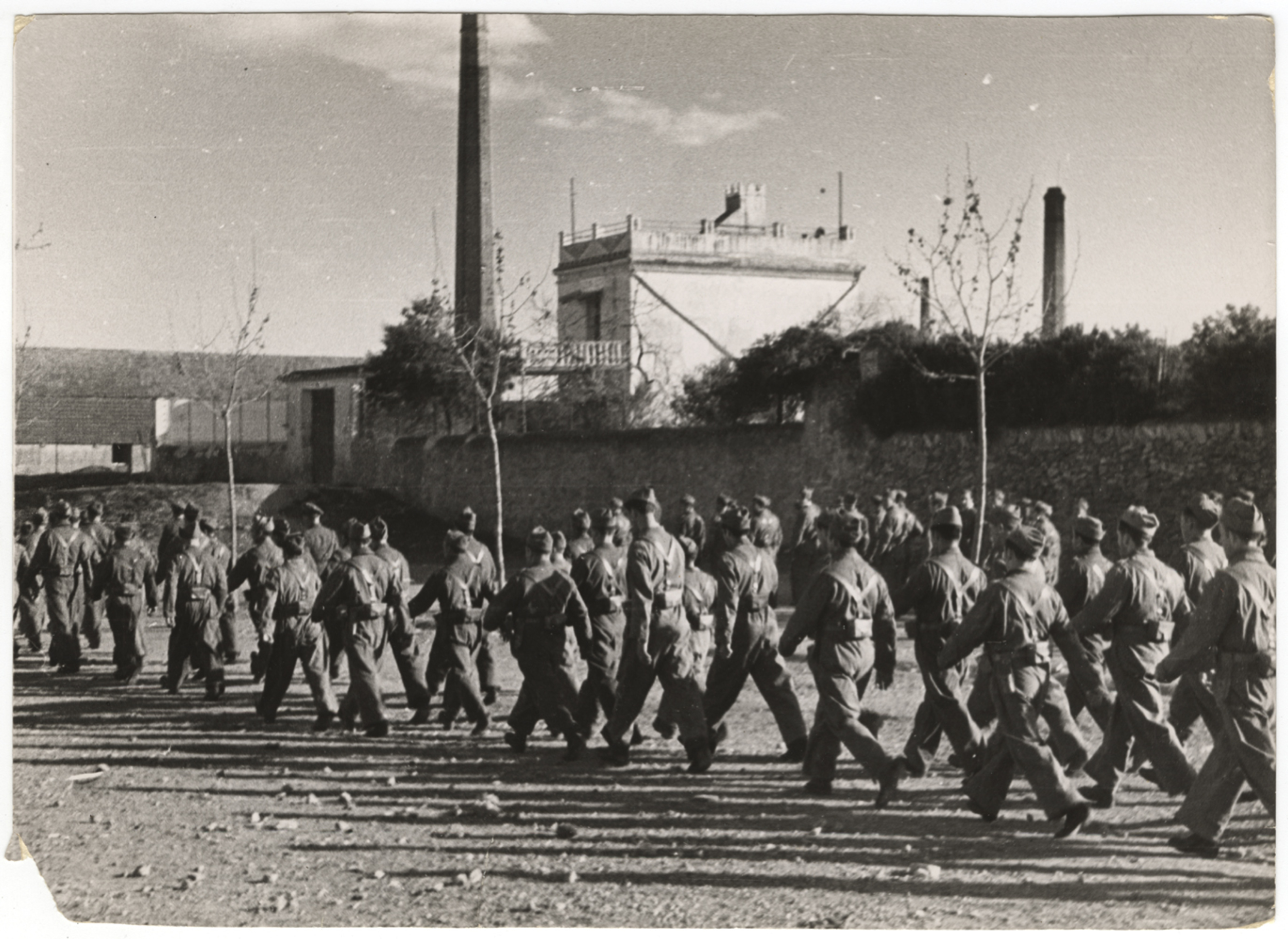 [Republican soldiers marching, Spain] | International Center of Photography