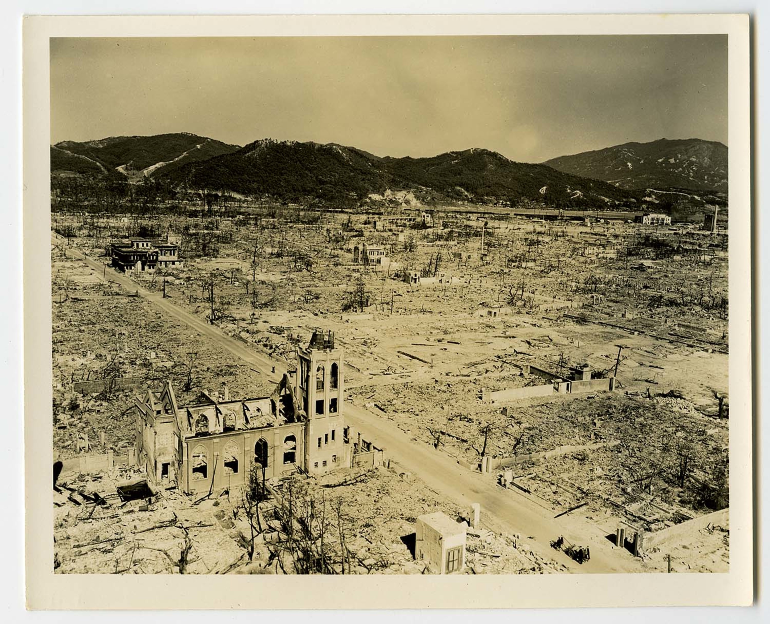 Hiroshima: Ground Zero 1945 Images| ICP