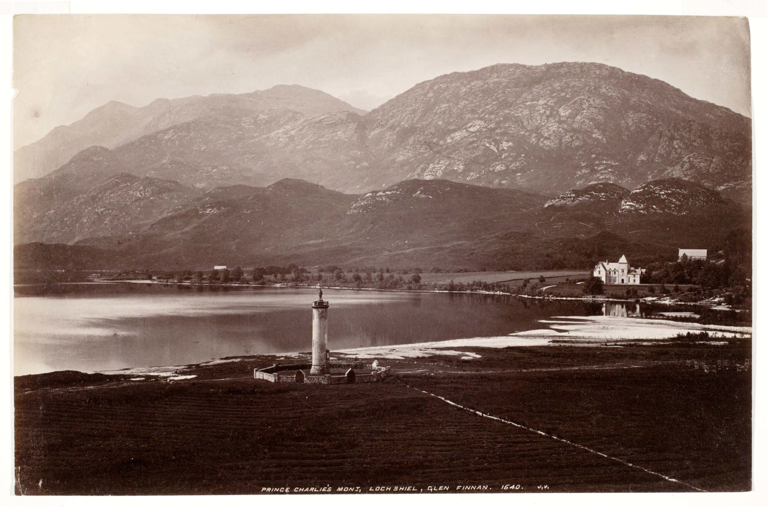 Prince Charlie's Mont | International Center of Photography