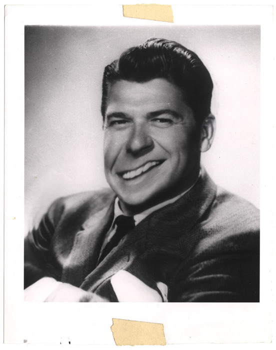 [Ronald Reagan distortion] | 1International Center of Photography