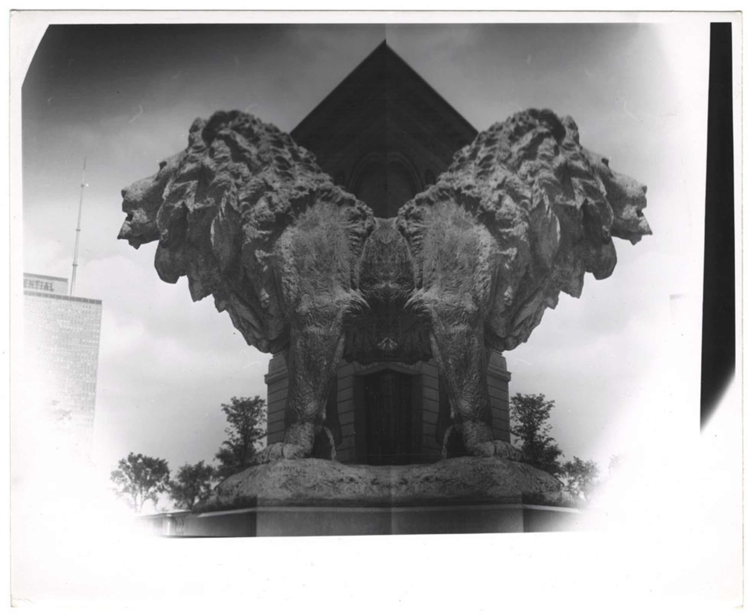 Lion Statue (distortion) | International Center of Photography