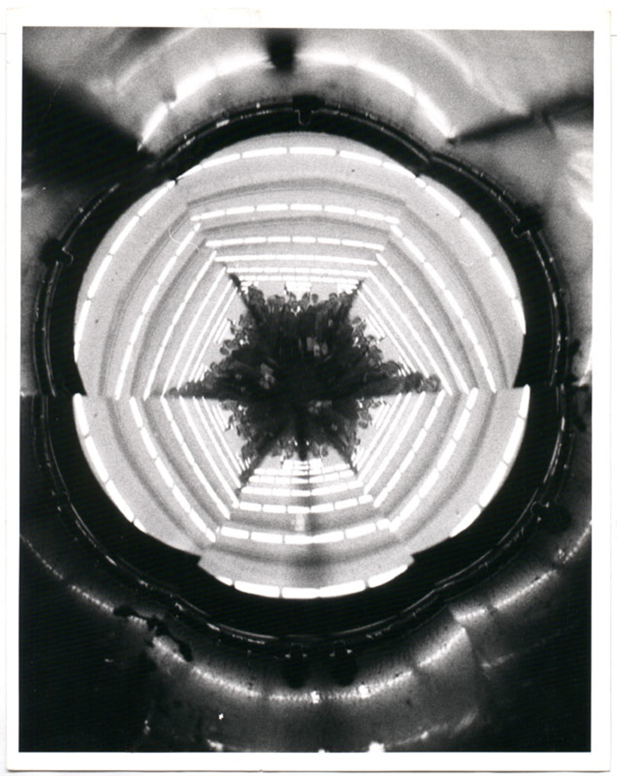 People and lights (distortion) | International Center of Photography