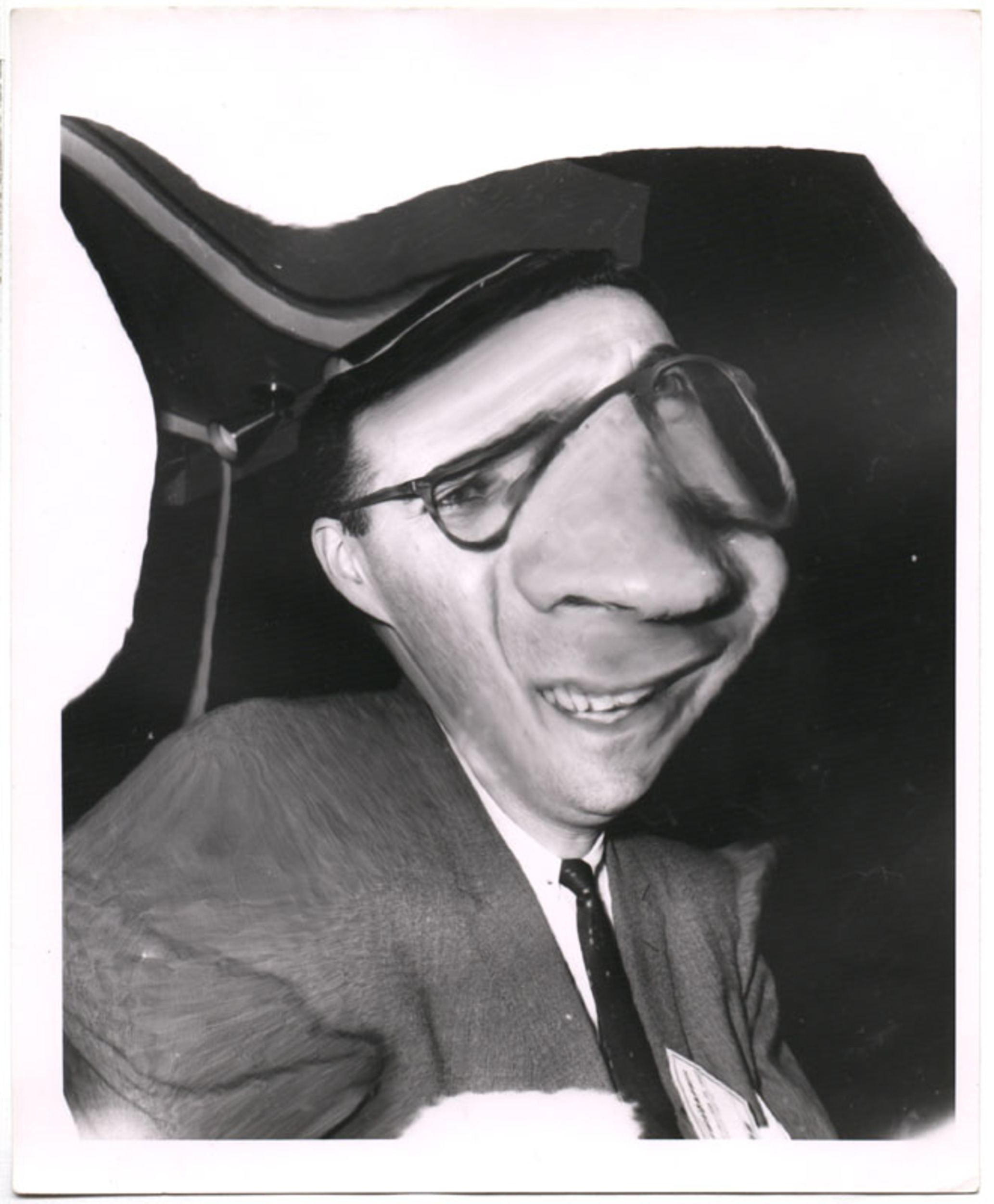 Photography show exhibitor (distortion) | International Center of ...