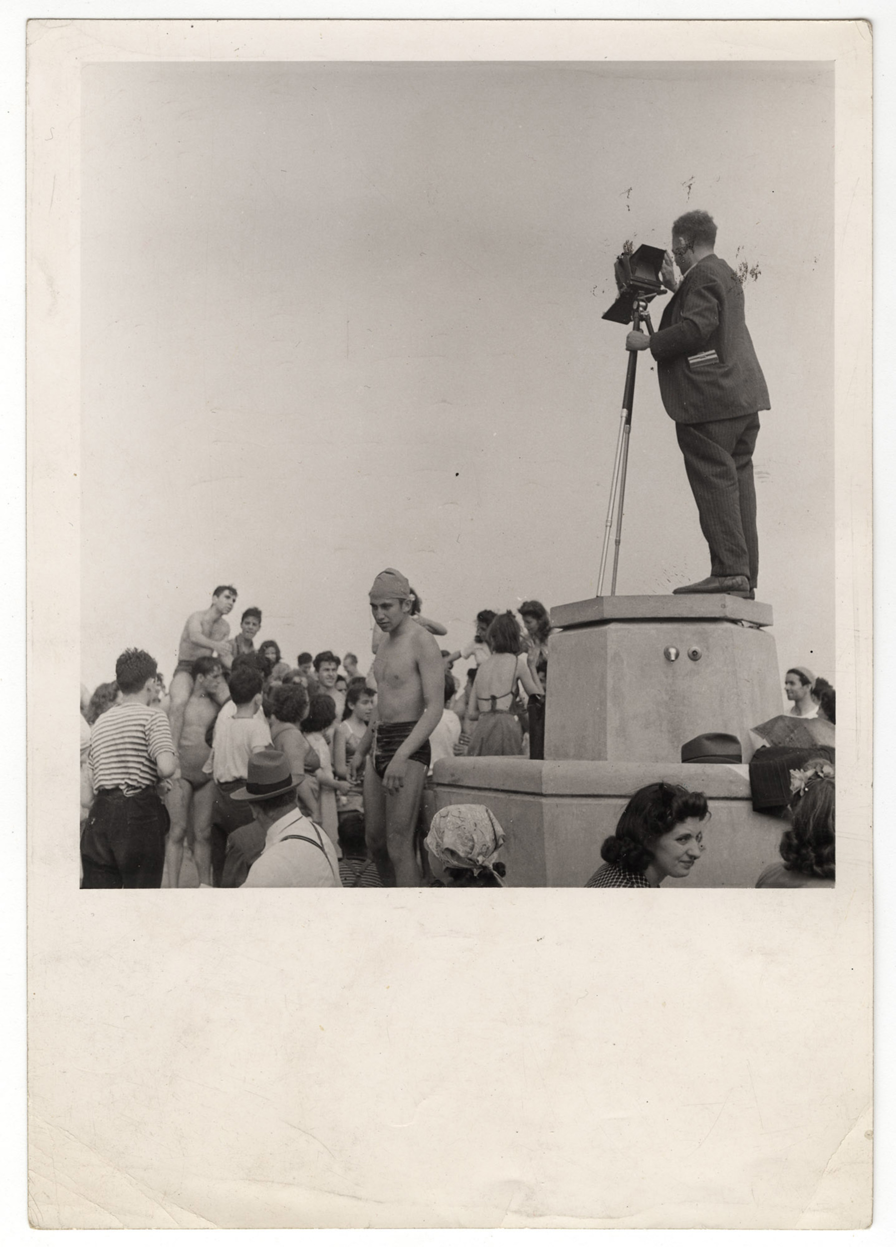 [Weegee photographing at Coney Island, Brooklyn] | International Center ...