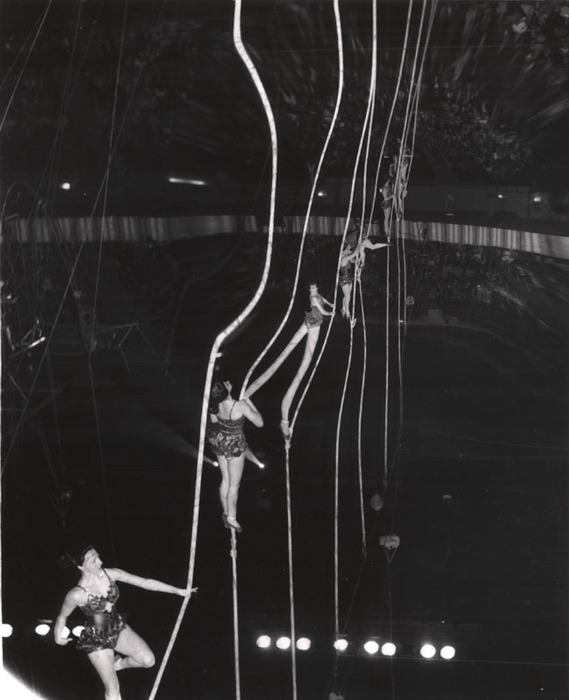 Acrobats on ropes | International Center of Photography