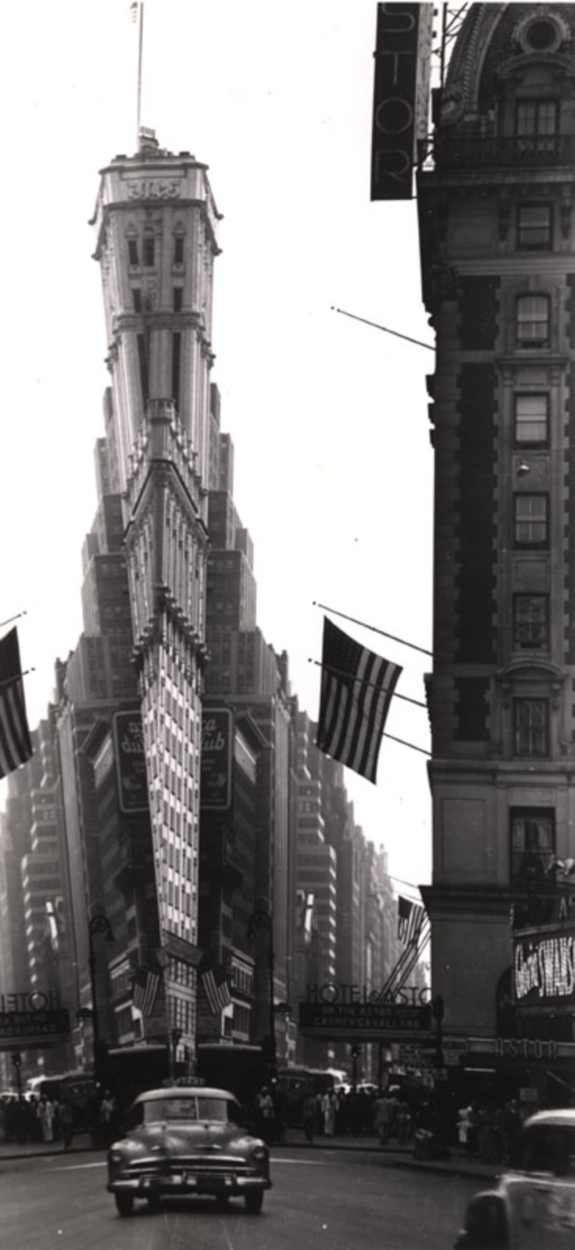 New York Times Building, Times Square | International Center of Photography