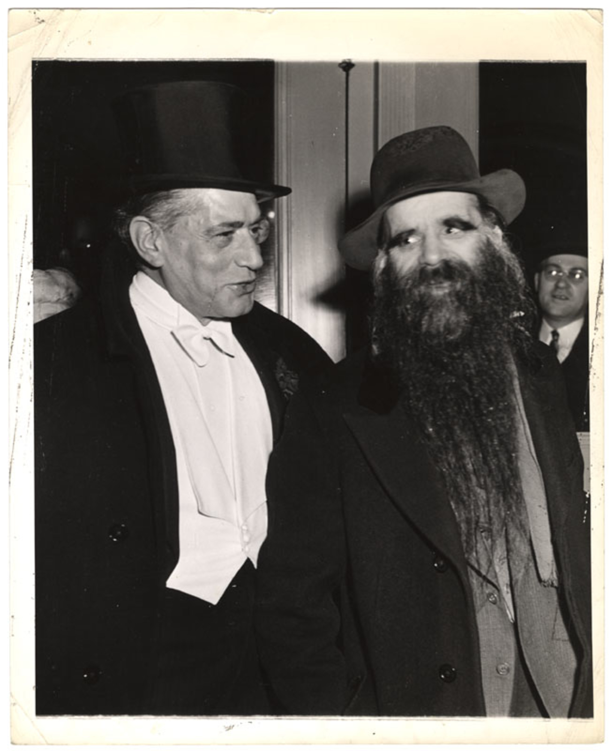 "Weegee Brings Back a 'Different' Picture of Opera's Opening Night ...