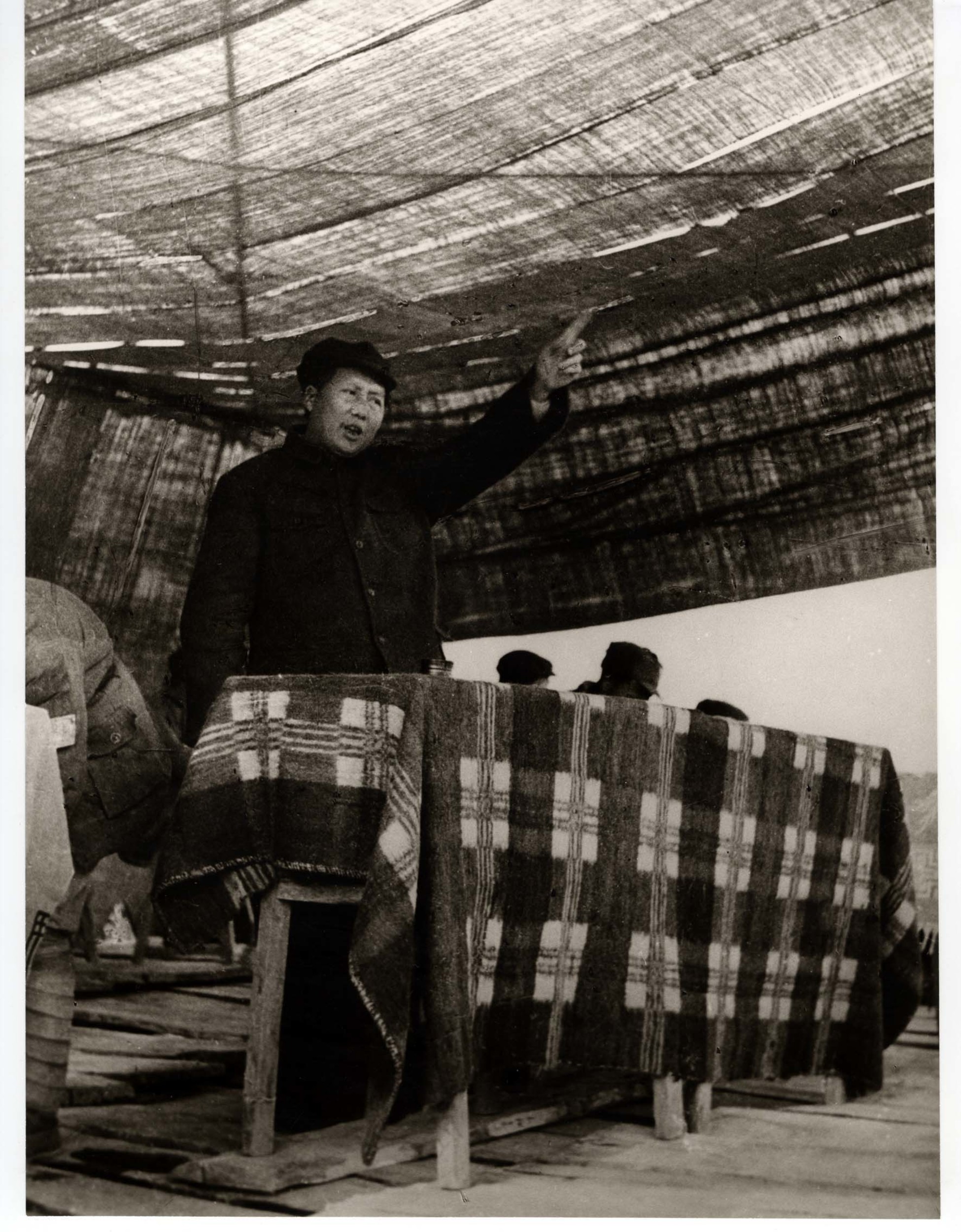 Comrade Mao Zedong making a speech for the PLA march to southern China ...