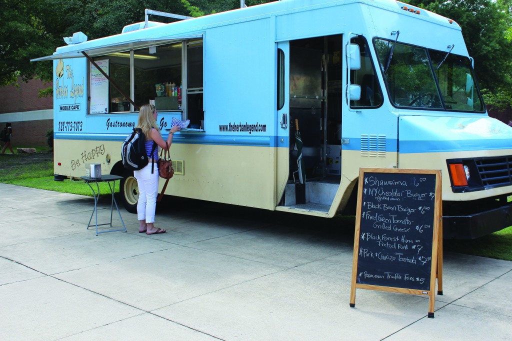 UNC Charlotte, NC: Campus Tests Food Trucks as New Dining Options for ...