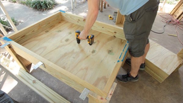 How to make a sandbox/planter combo - I Like To Make Stuff