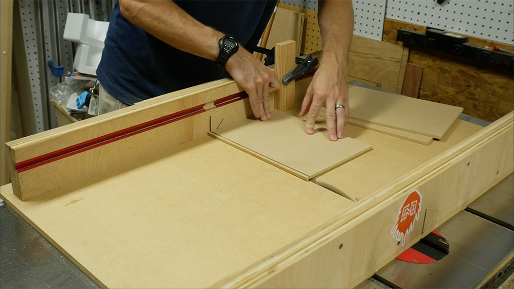 How to make a wooden comic box - I Like To Make Stuff