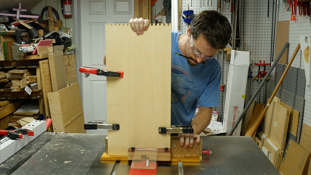 How to make a wooden comic box - I Like To Make Stuff