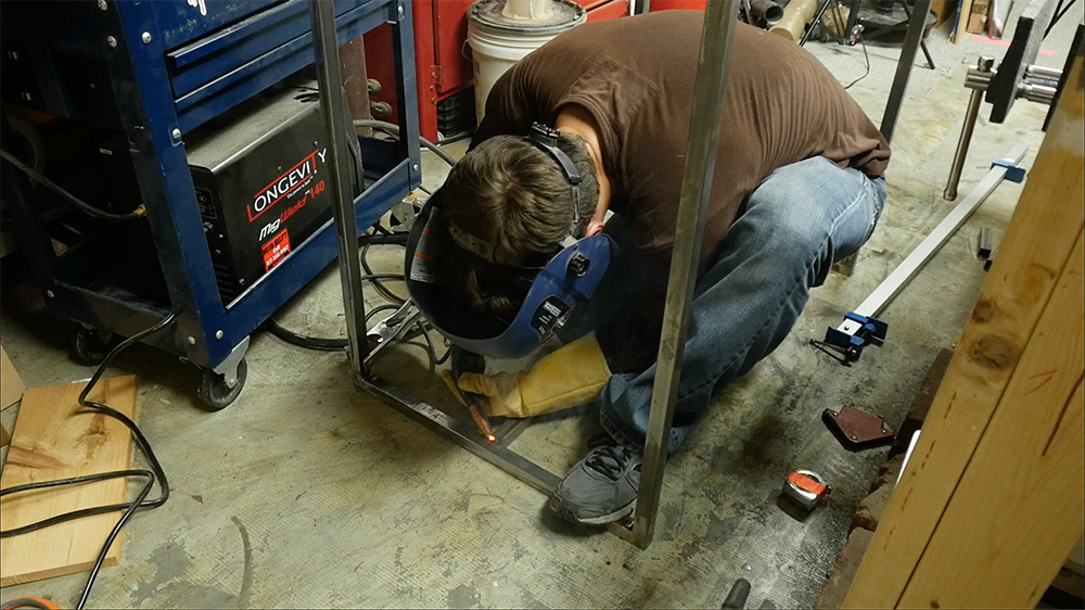 How to make a steel framed desk (electronics station) - I Like To Make ...