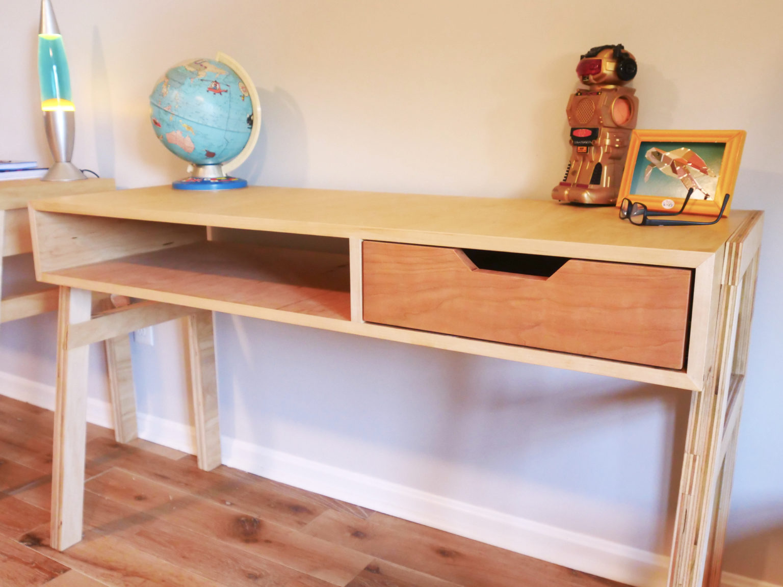 Modern Writing Desk - Digital Plans - I Like To Make Stuff