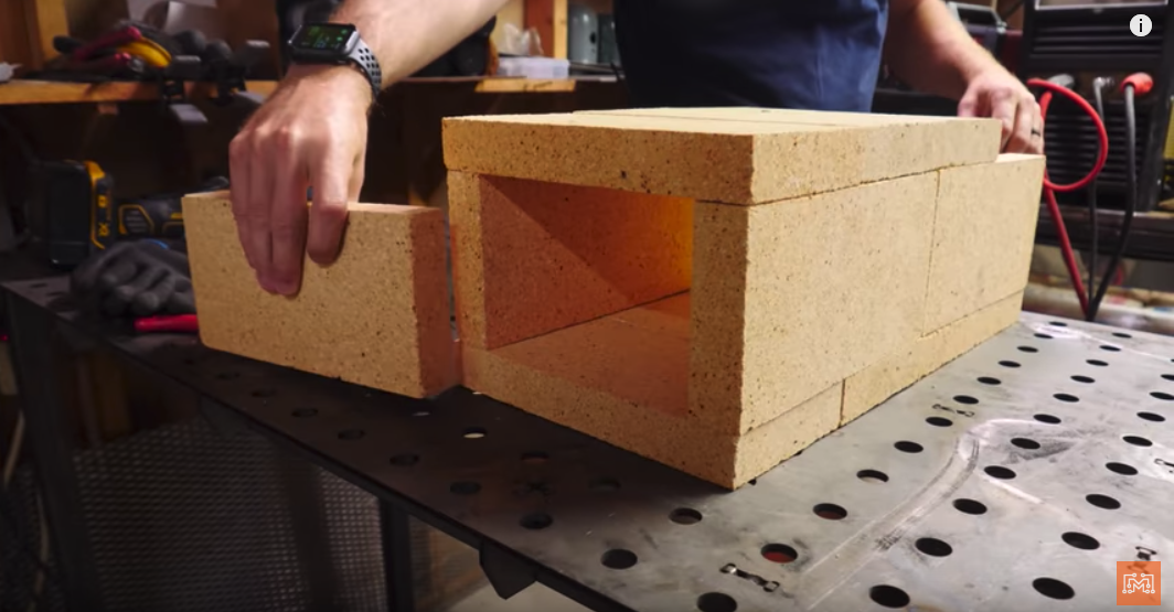 How to Make a Simple Propane Forge - I Like To Make Stuff