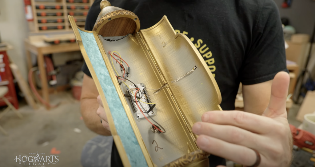 Hogwarts Legacy: REAL LIFE MAGICAL PORTKEY! - I Like To Make Stuff