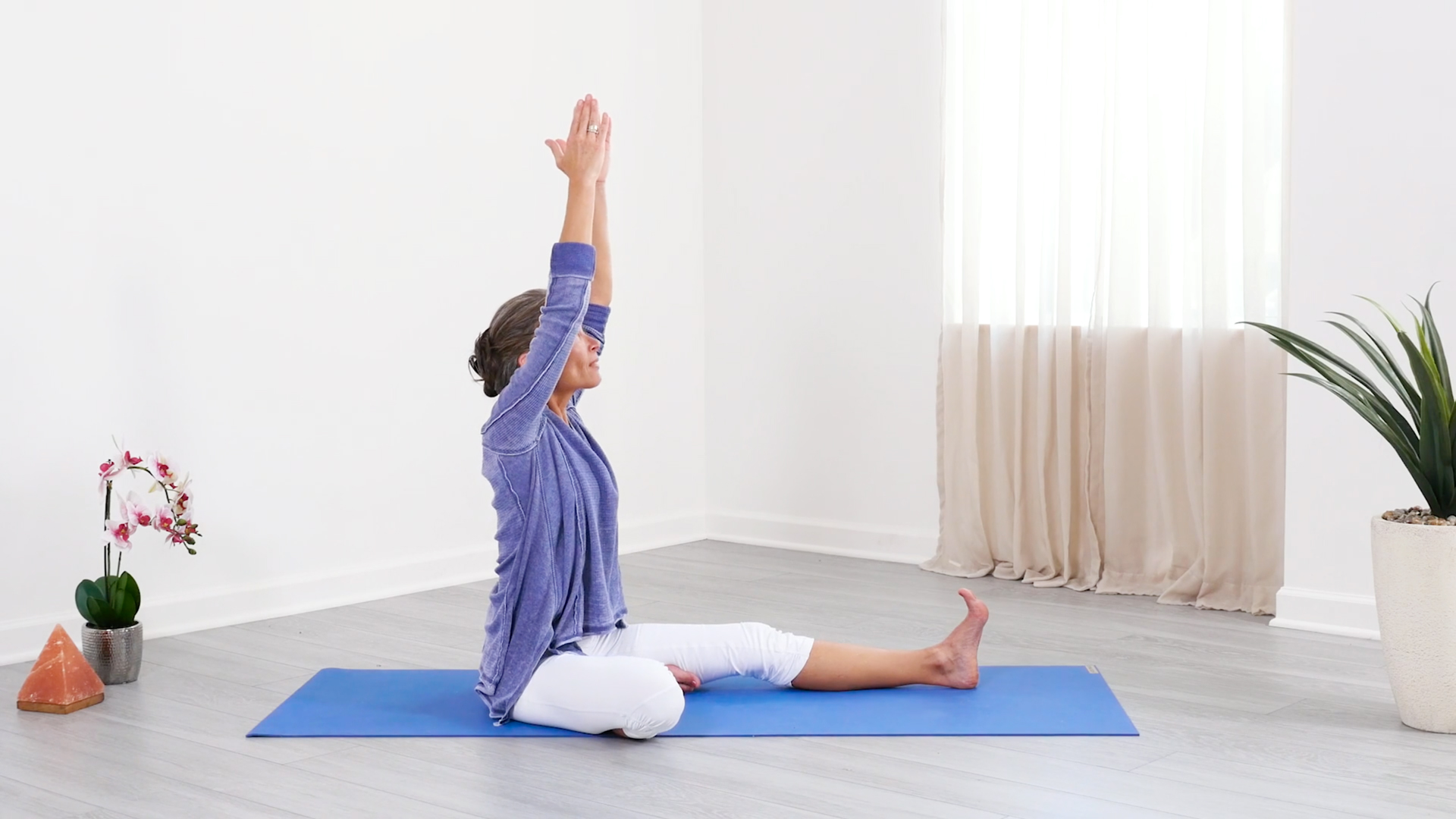 Kundalini Warm-up Sequence | Yoga International