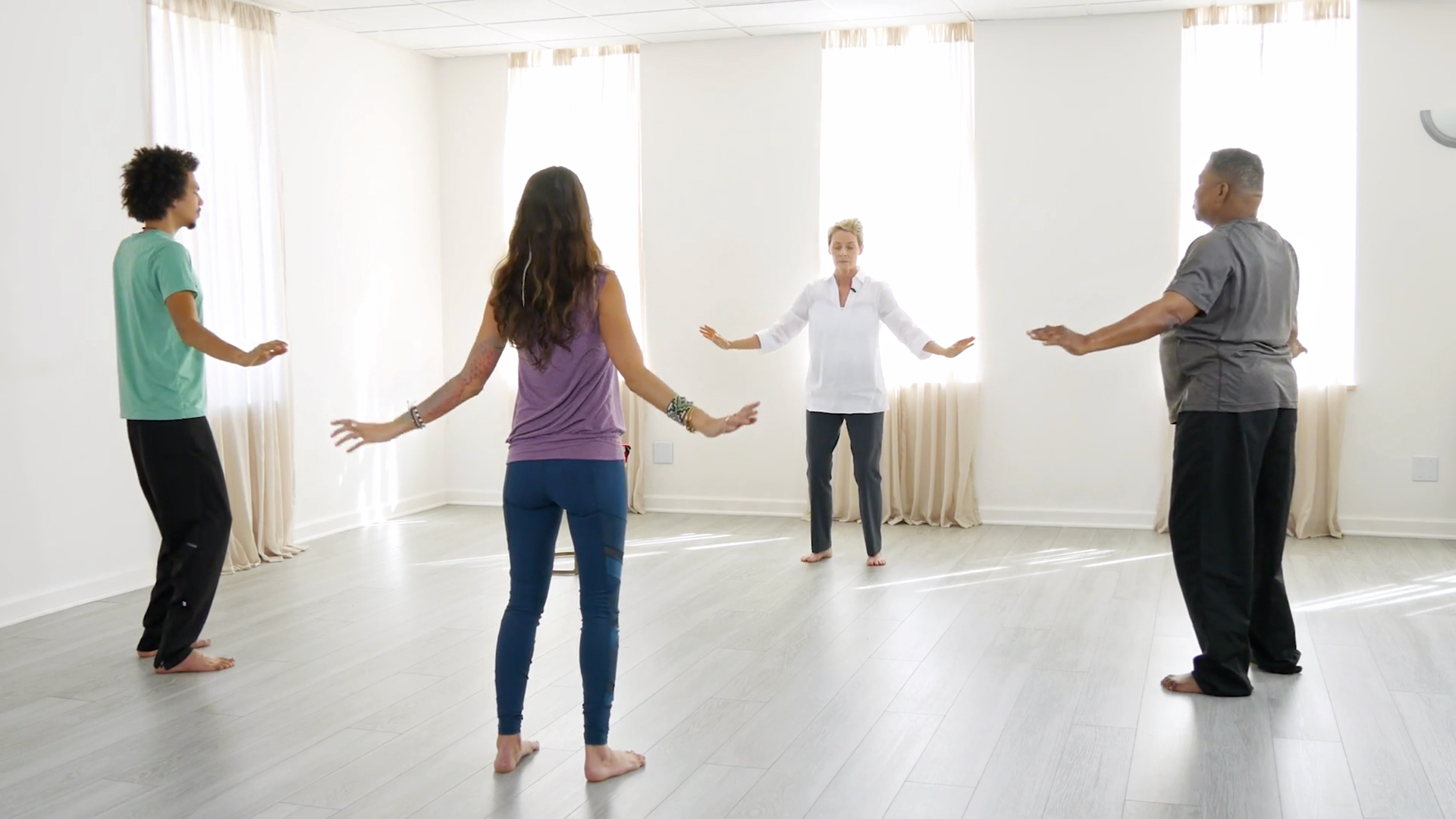 Hui Gong (Exploring Wisdom) Qigong Form