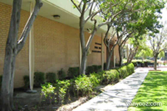 Paramount Library - Paramount, CA | Venyooz