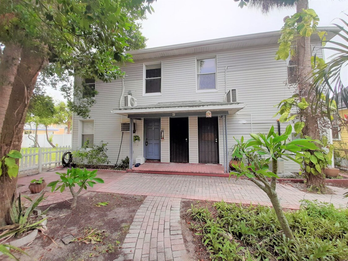 Low Income Apartments and Affordable Housing For Rent in Tarpon Springs, FL
