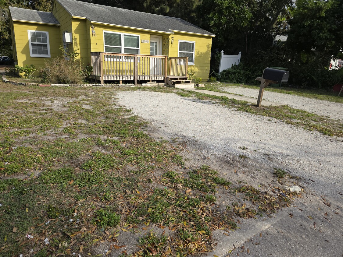 Low Income Apartments and Affordable Housing For Rent in Bradenton, FL