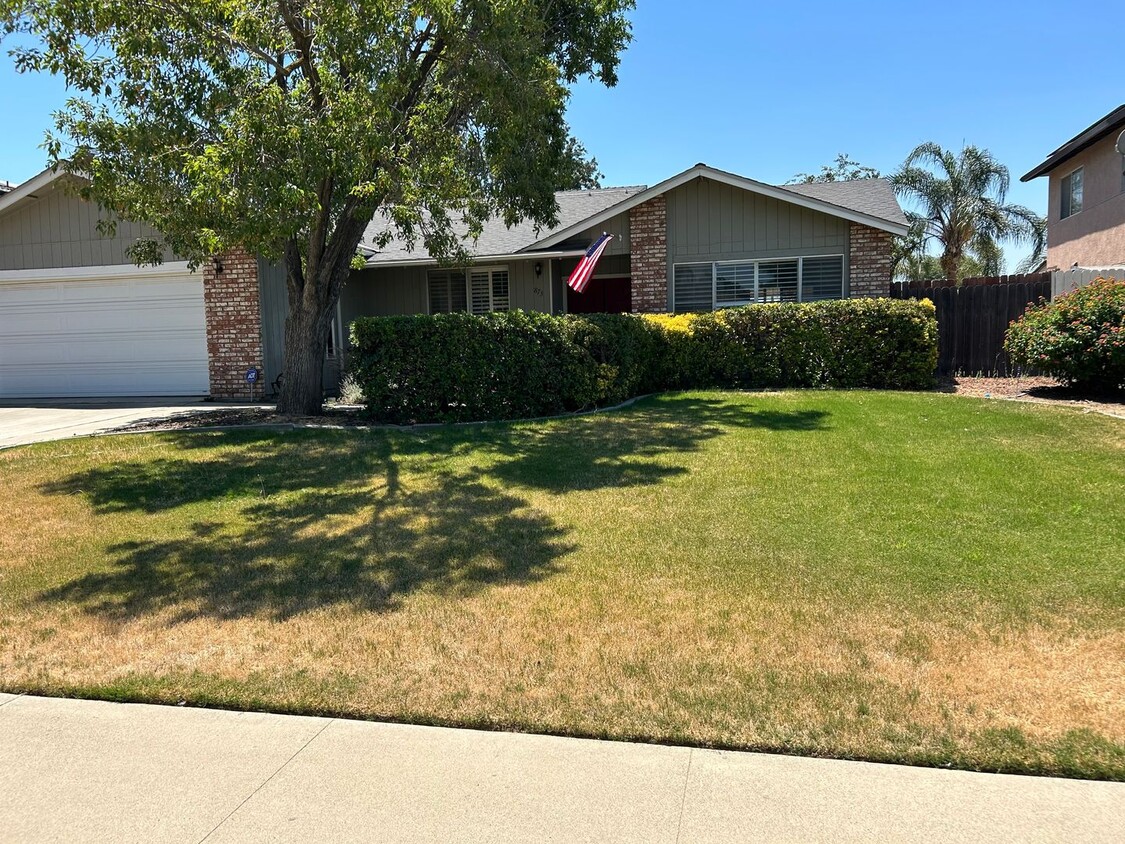 Low Income Apartments and Affordable Housing For Rent in Lemoore, CA