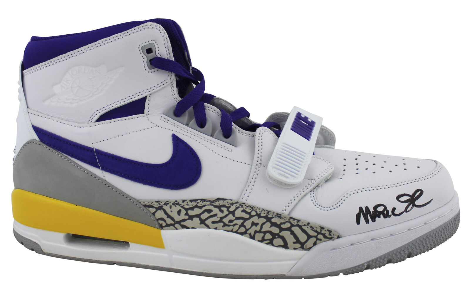 Charitybuzz: Magic Johnson Signed 2018 Nike Air Jordan Shoes - Lot 2227405