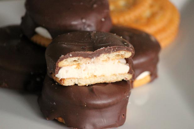 Mini Ritz Cracker Moon Pies Recipe Recipe - AOL