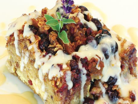 Blueberry Oatmeal Streusel French Toast with Warm Maple Rum Sauce ...